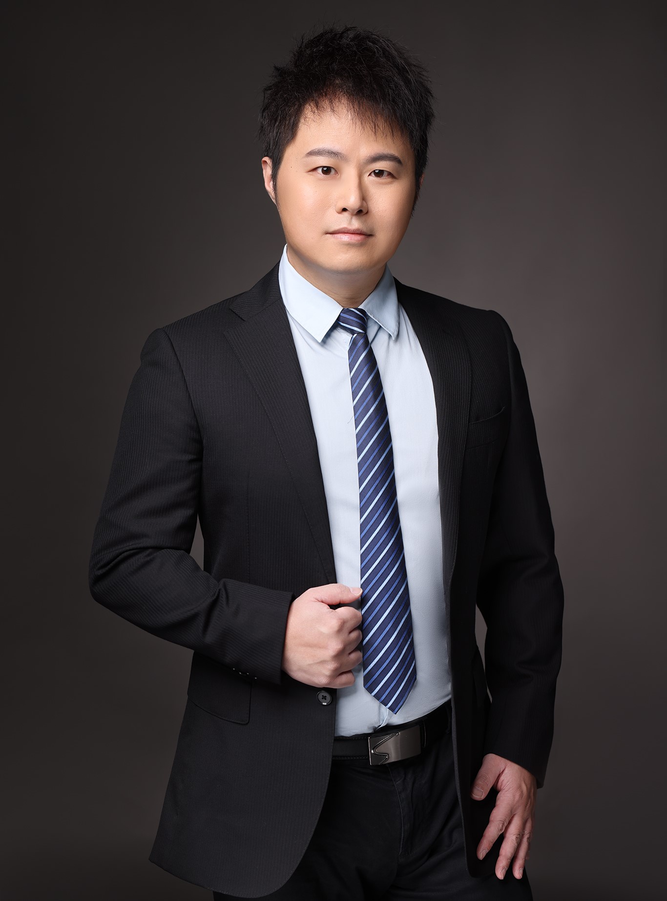 劉邦揚助理教授 - 中原大學法學院財經法律學系